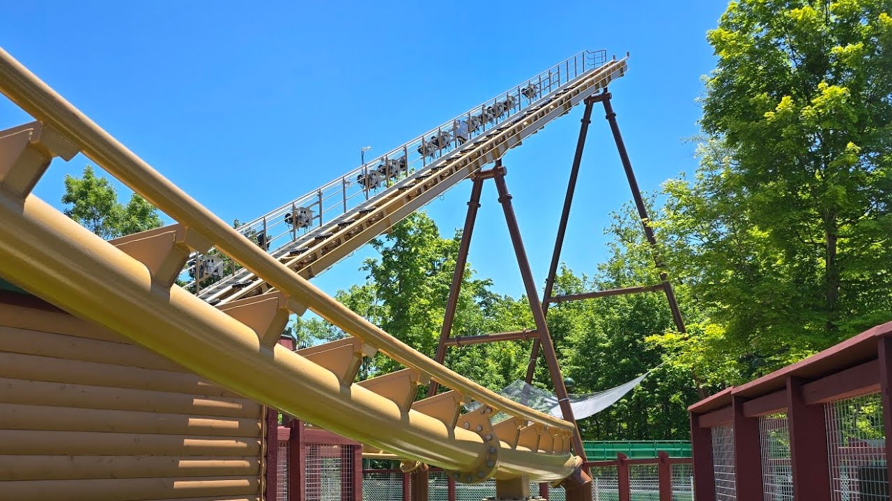Snoopy's Soap Box Racers roller coaster at Kings Island (June 16th ...