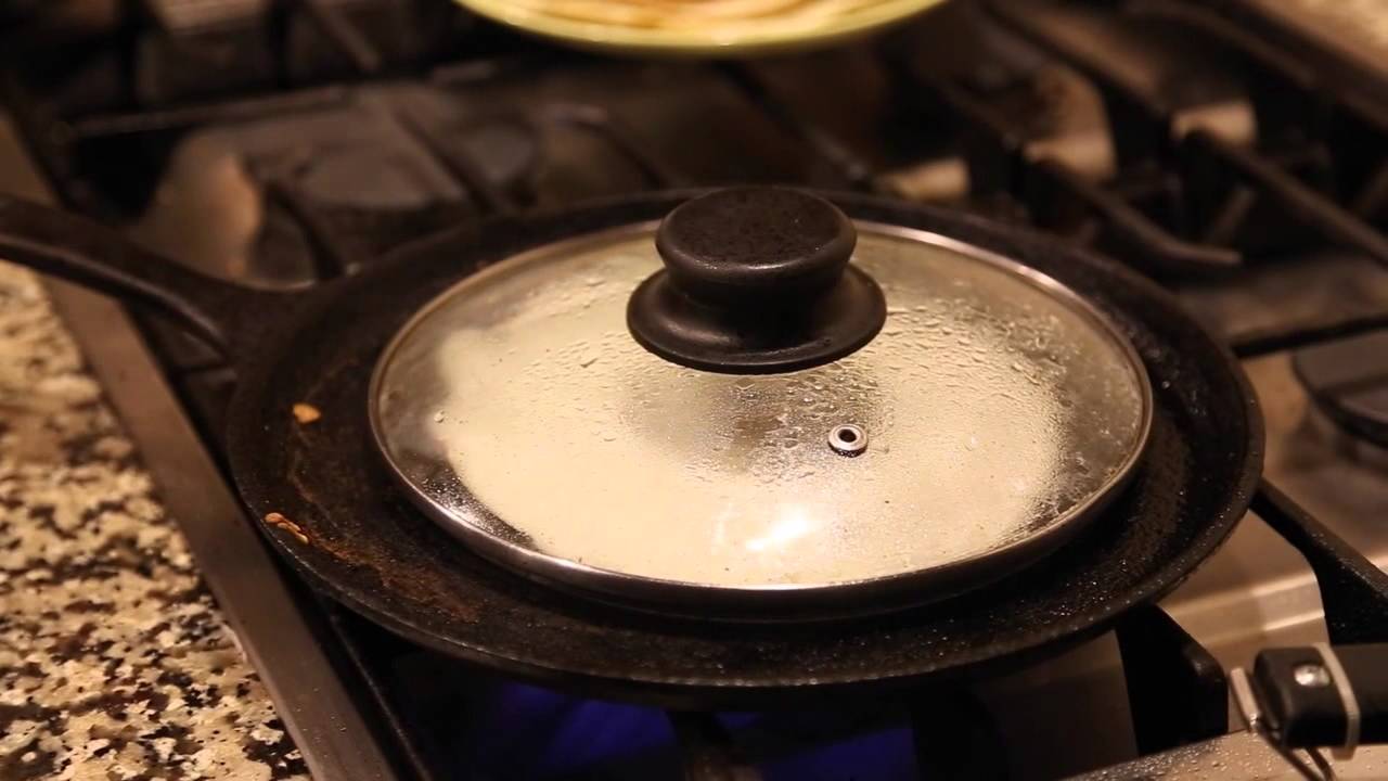 How to cook chatamari in a skillet - YouTube