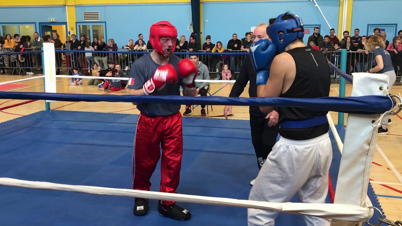 Karaté Light Contact - Interclub Donges 18/01/2020 - Guillaume vs ...