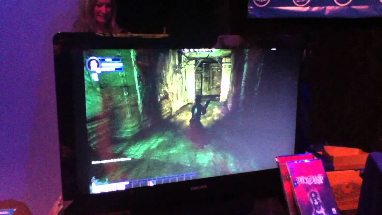 Cleo Demos Bloodlust: Shadow Hunter at Gam3rCon 2012! - YouTube