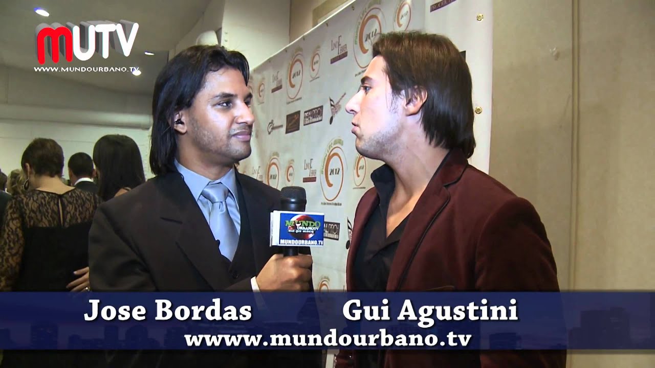 Gui Agustini Durante Los Miami Life Awards 2012 - YouTube