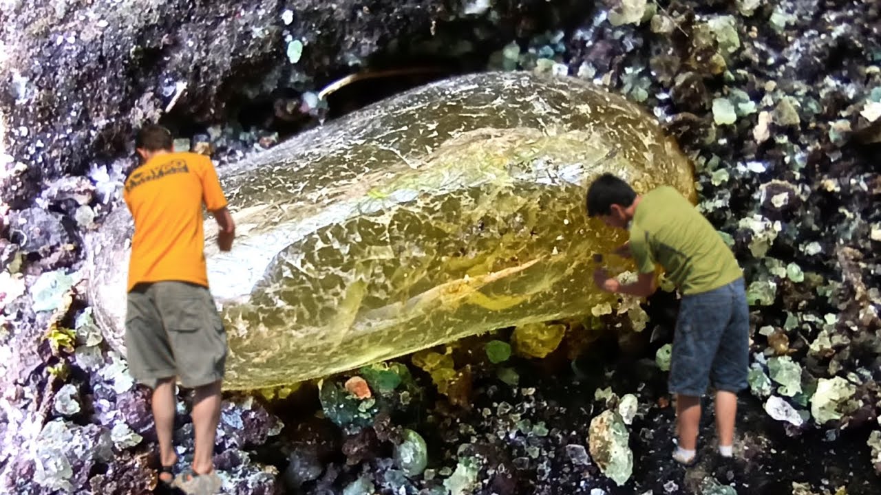gem mining ! Million $$ of Treasure at the volcano worth from gem ...