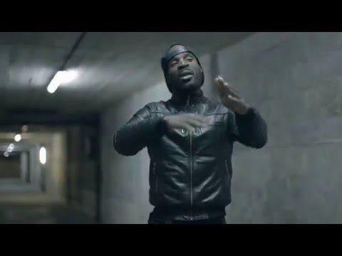 Coco Tkt - Pièce Maîtresse (Clip Officiel) - YouTube
