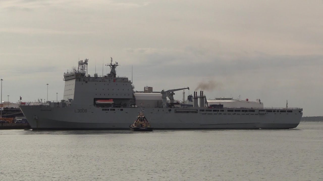 RFA MOUNTS BAY L3008 ROYAL FLEET AUXILLARY NAVAL SHIP SOUTHAMPTON 28/07 ...