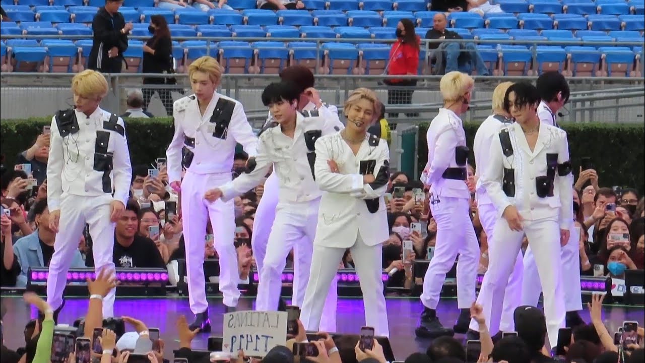 [Fancam] T1419 TFN 티일사일구 When the Sun Goes Down (Short) at Kamp Los ...