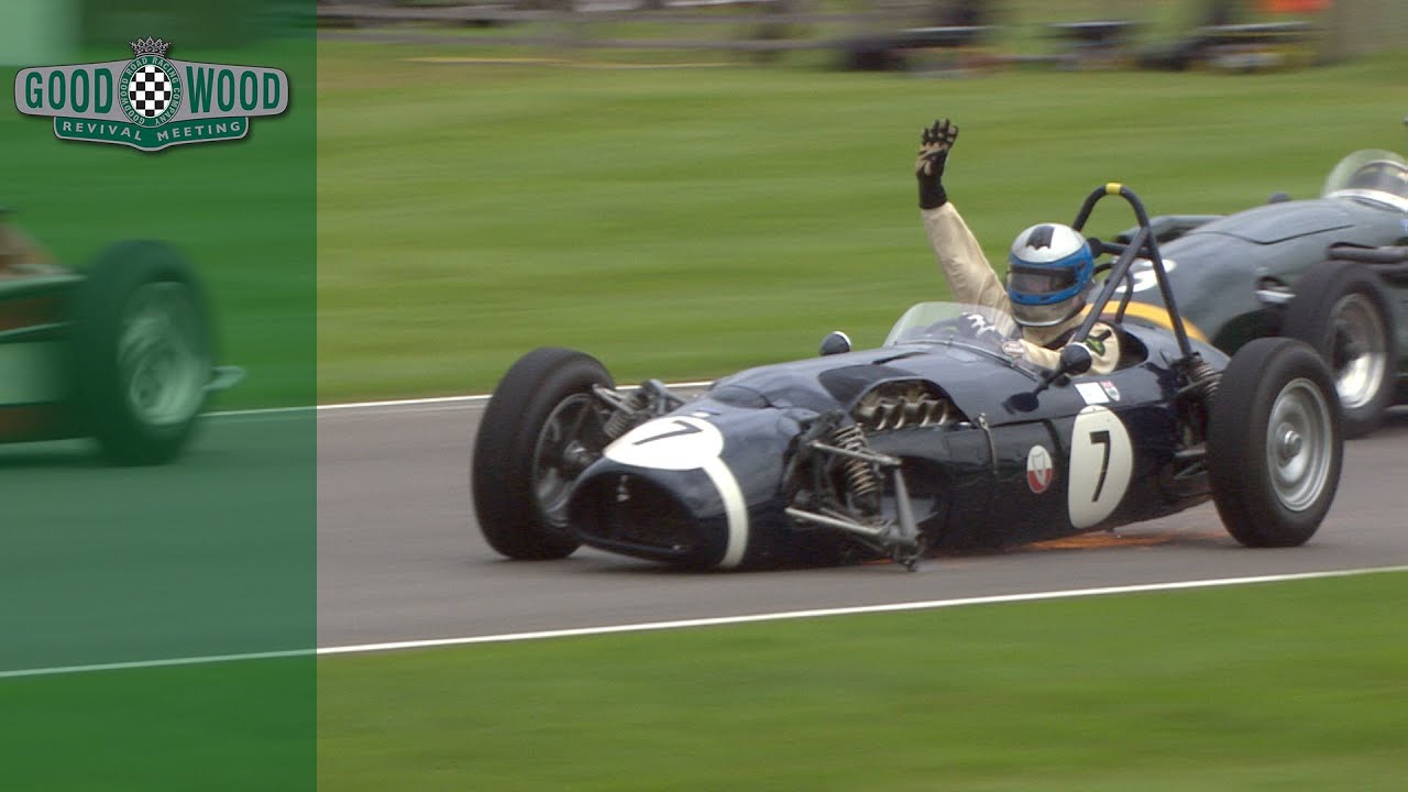 Wheel flies off on starting grid - YouTube
