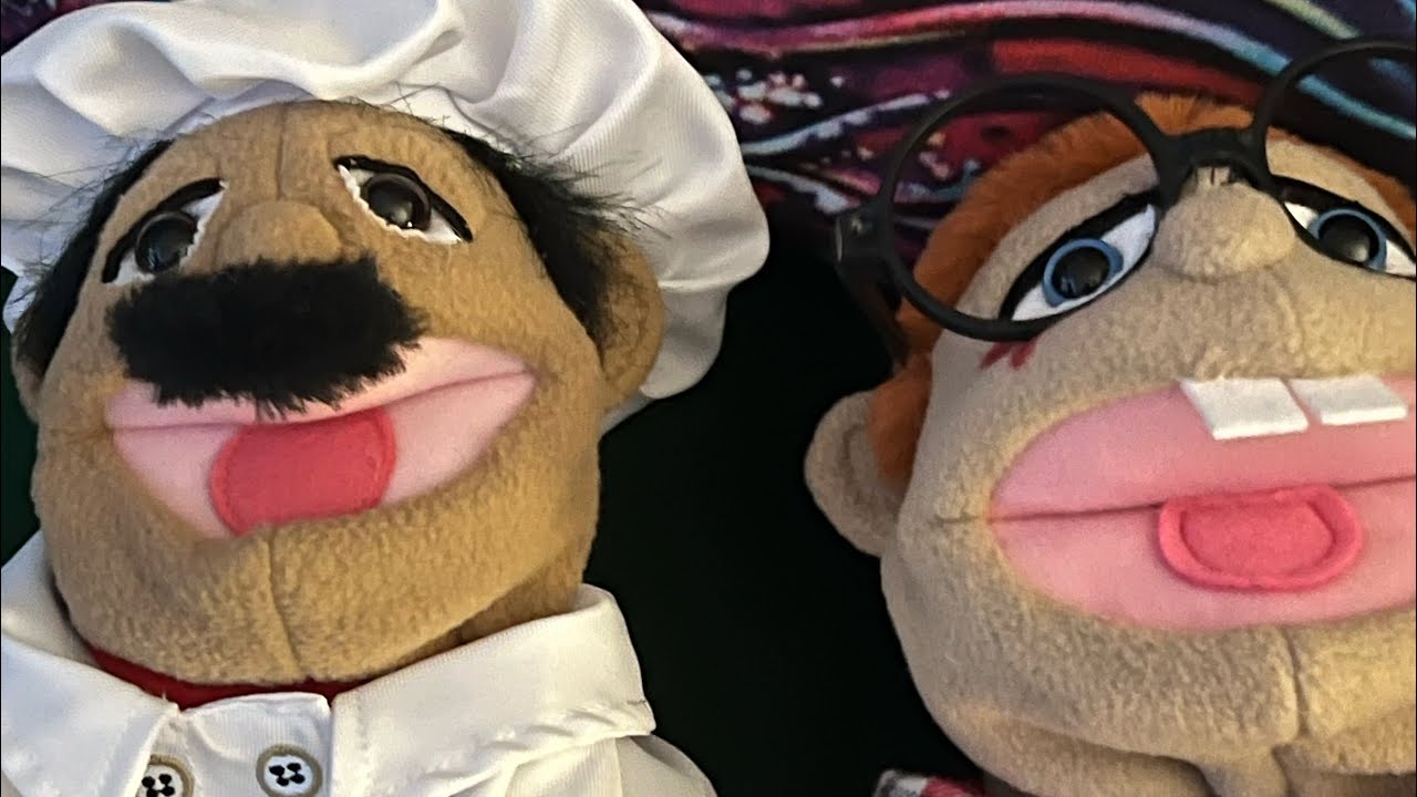 Unboxing Jonathan and chef PP puppet - YouTube