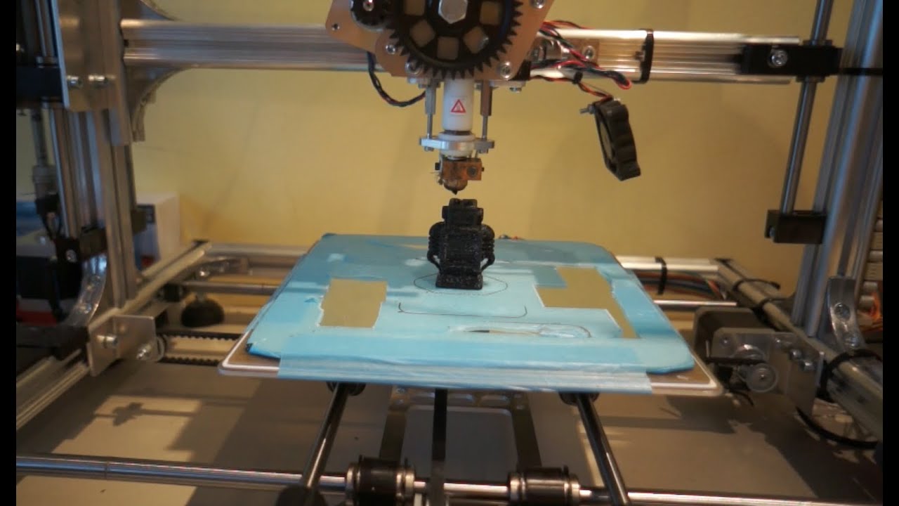 Ultimaker robot 3D printing on Velleman K8200 Time-Lapse - YouTube