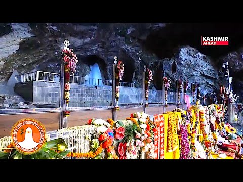 What devotees experience inside the holy Amarnath cave! - YouTube