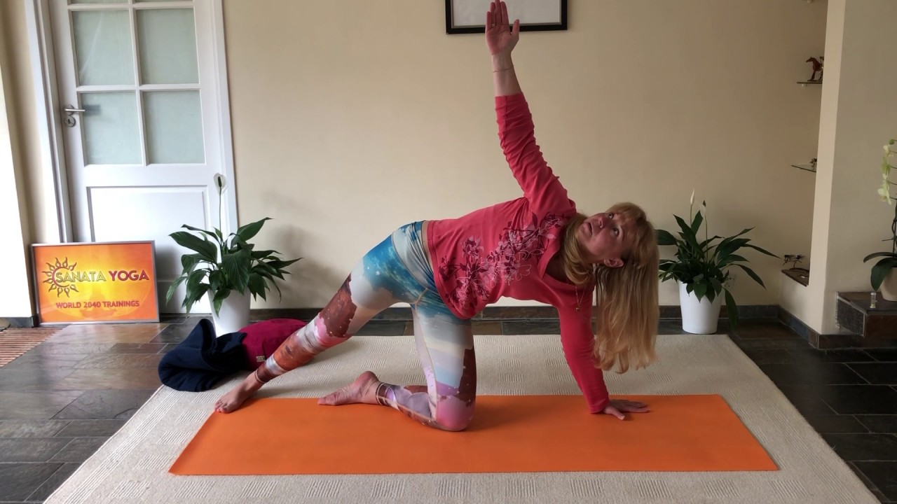30 Min Yoga lunch break Day 07 - YouTube