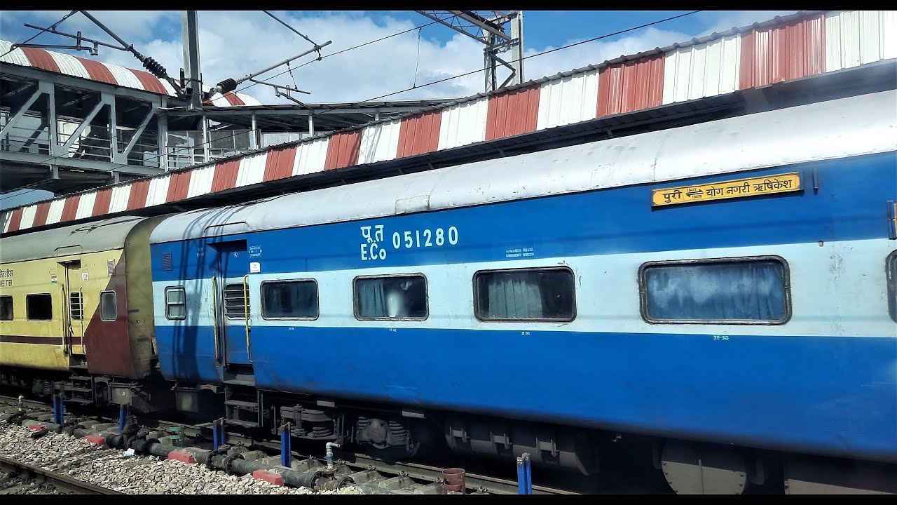 18478 Kalinga Utkal Express | Arrival at Agra Cantt #indianrailways # ...
