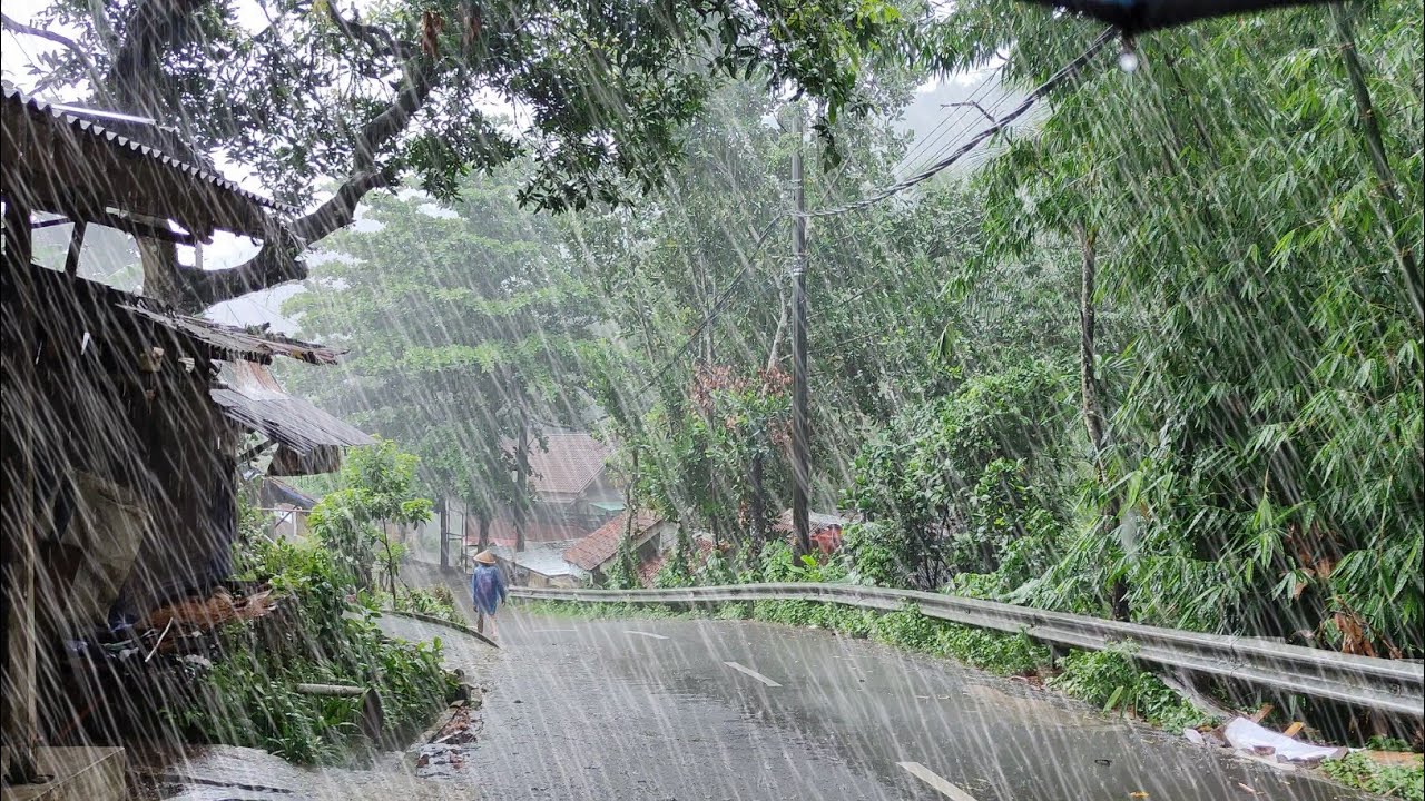 Super heavy rain and storms suitable for sleeping, Walking in heavy ...