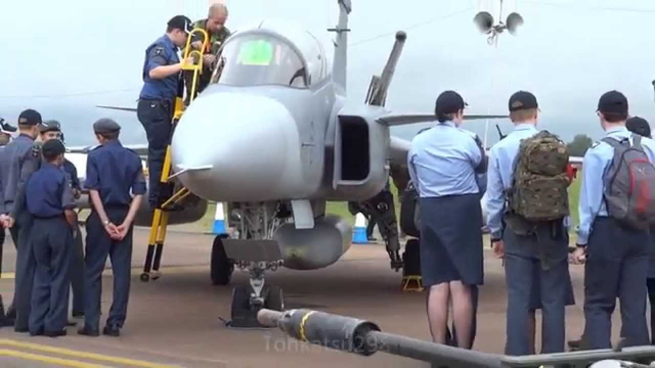 RIAT 2014 Swedish Gripen Static Display - YouTube