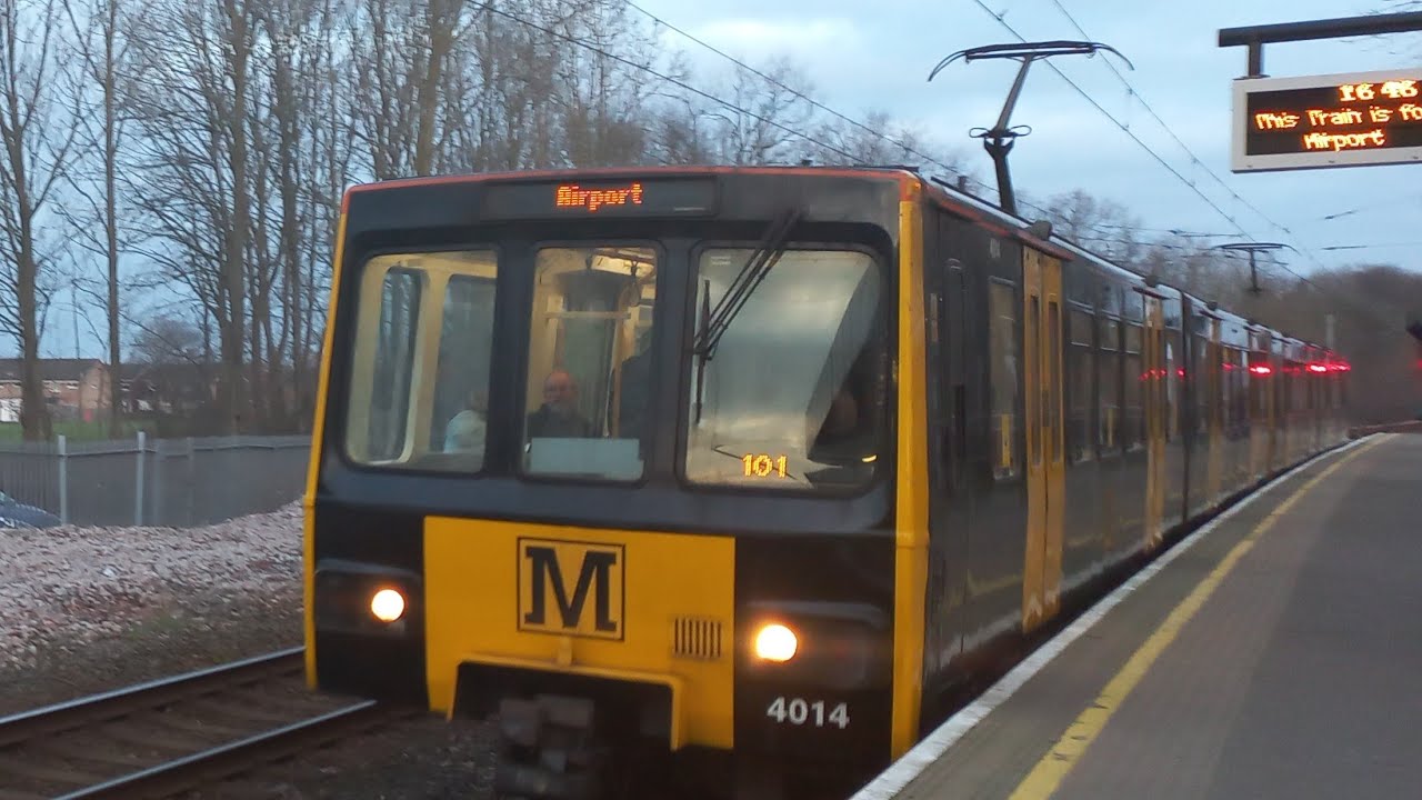 Northumberland Borders: Tyne And Wear Metro Class 599 4037 - YouTube