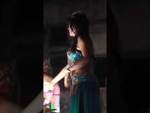 Alisa hot dance on tip tip barsa pani.. Tamkuhi road dol mela 2019