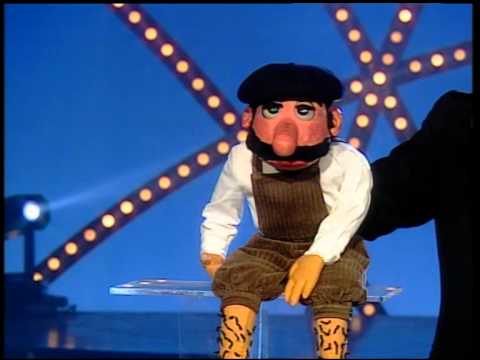 JOSÉ LUIS MORENO Y MACARIO NE94 07 - YouTube