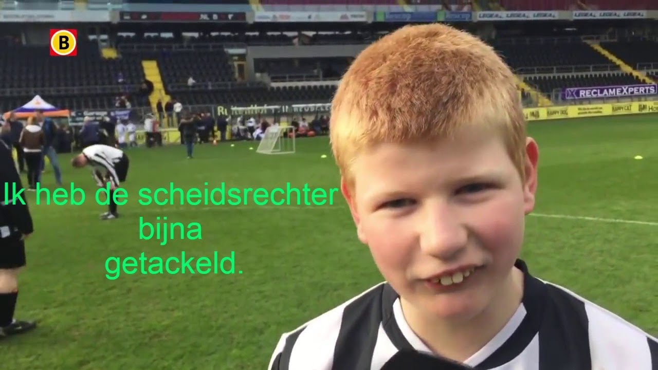 Jannes over zijn rode kaart tijdens G dag bij NAC. #meme #short - YouTube