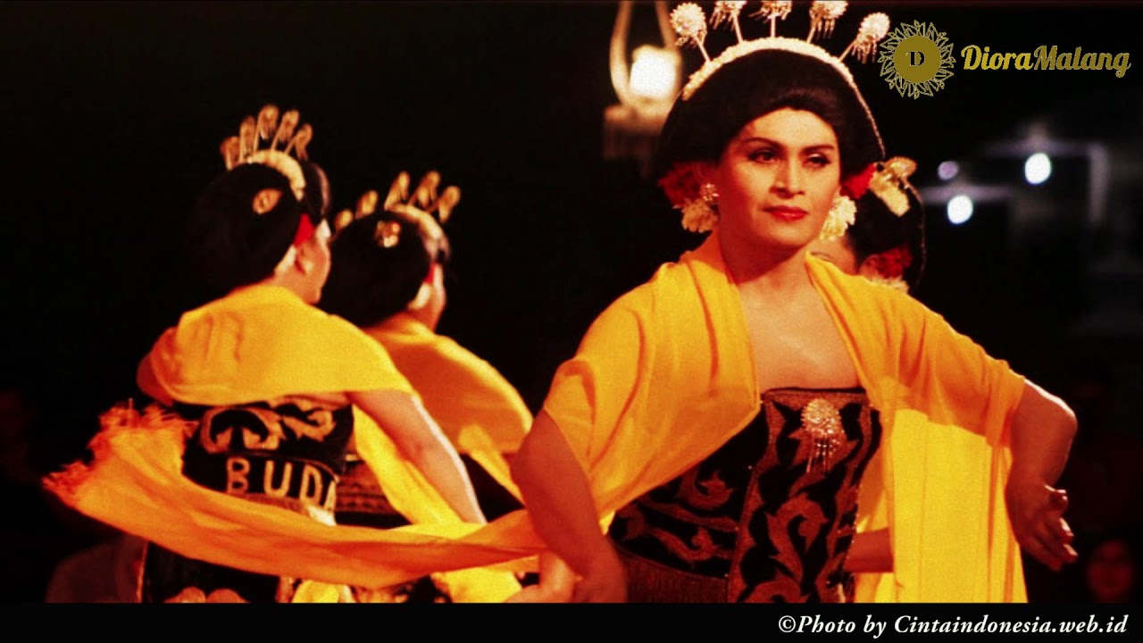 Anggunnya Tari Beskalan Putri | Dioramalang.com - YouTube