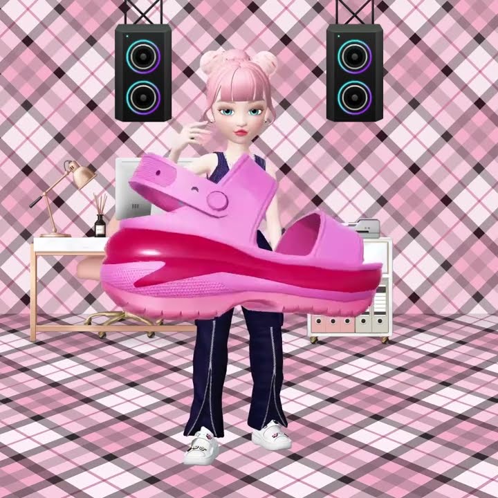 New Crocs in Zepeto Metaverse! Diamond Candy Strawbeary Solo #crocs # ...