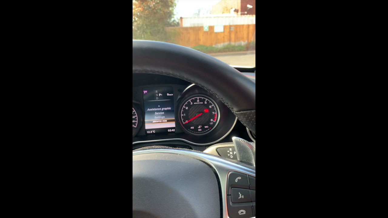 How to get digital speedo on center screen mercedes HD 1080p - YouTube