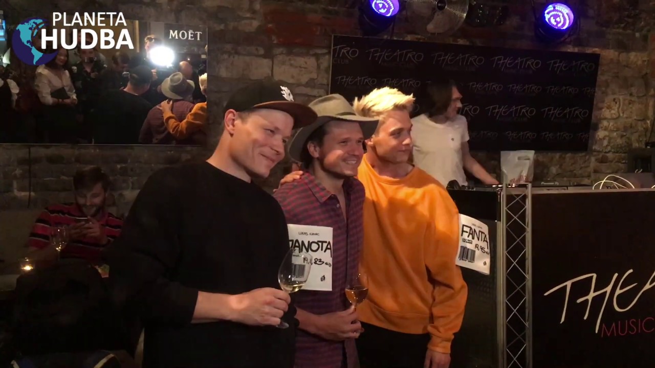 Semifinalista SuperStar Jan Fanta pokřtil první klip Jeden den - YouTube