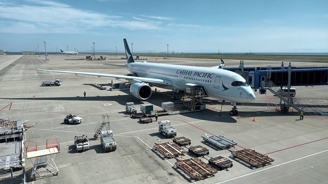 CATHAY PACIFIC | Nagoya - Hong Kong | CX539 | Takeoff 18 | Airbus A350 ...