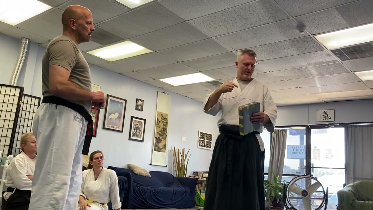 Sifu Tim - Shuurin Seminar 2022 - Striking 2 - YouTube