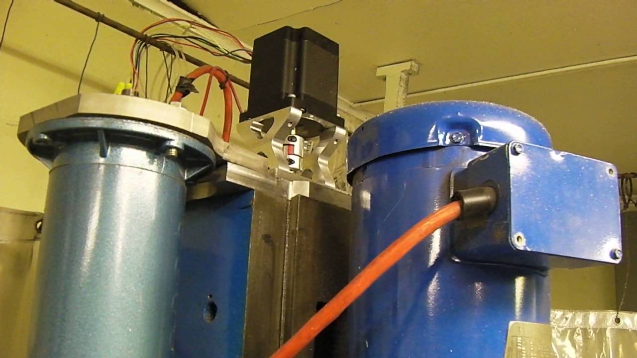 G0704 and PM-25 Z stepper motor size. - YouTube