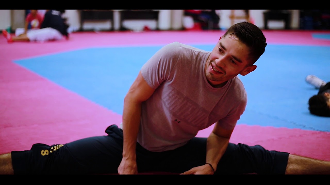 René Lizarraga nos comparte que NO es todo lo que tiene con TK Punching. - YouTube