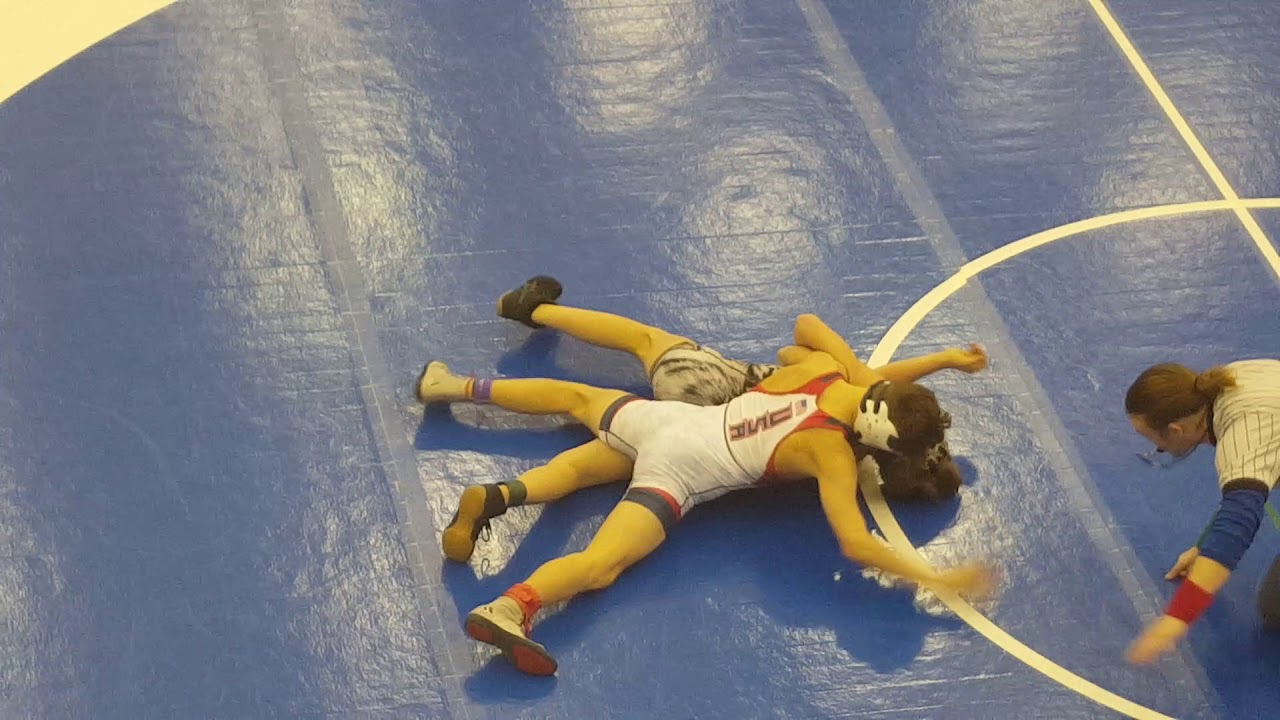 Aidan Sprague Tech Fall win over Dylan Tom (Viper) - YouTube