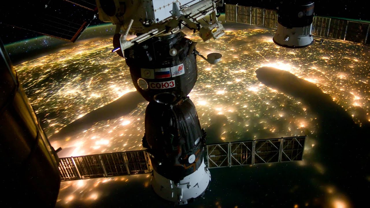 ISS over North U.S. and Canada Lights - 4k resolution - YouTube