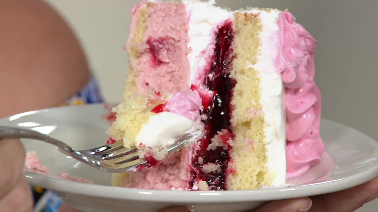 Junior's 3.5-lb Strawberry Shortcake Cheesecake on QVC - YouTube