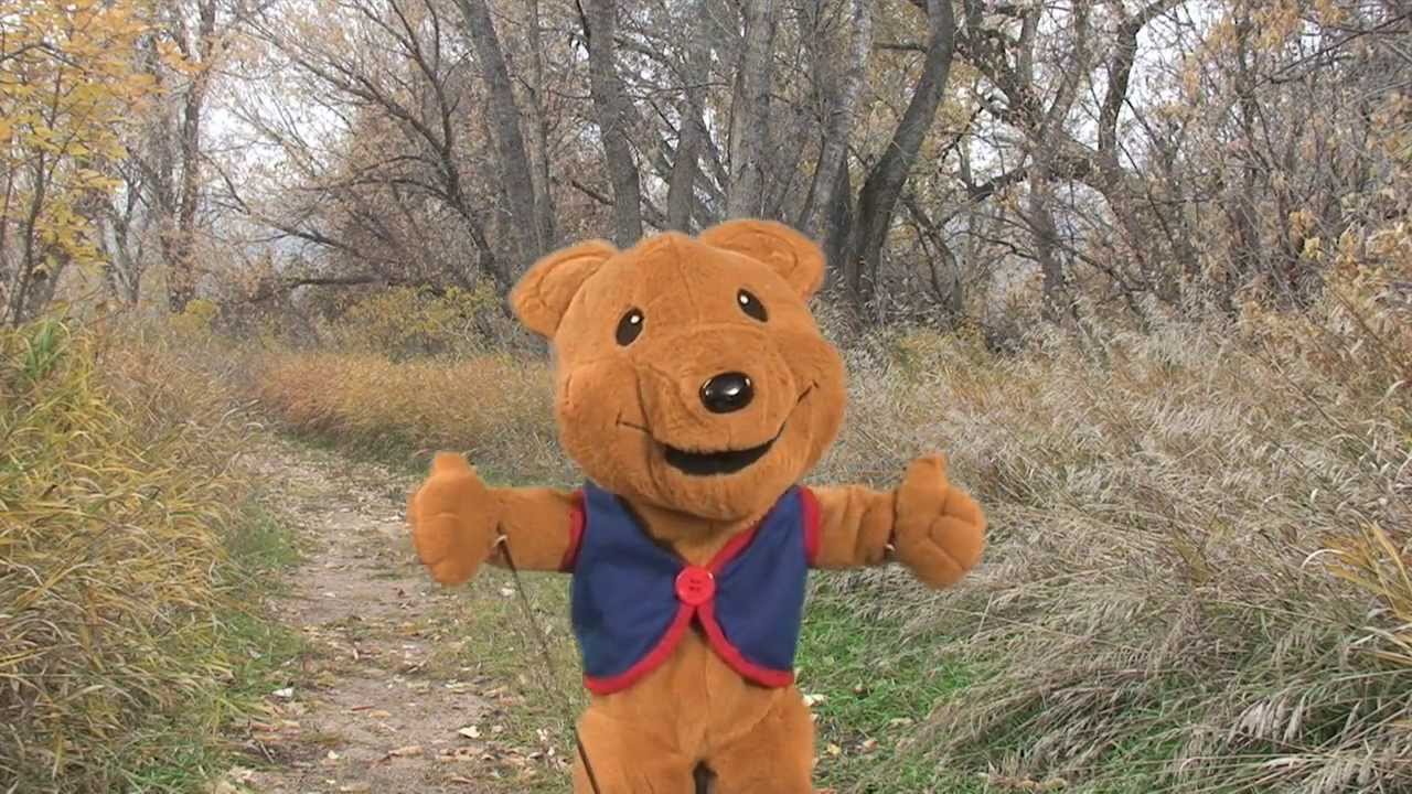 AWANA Cubbies Bear Hug 11 - YouTube