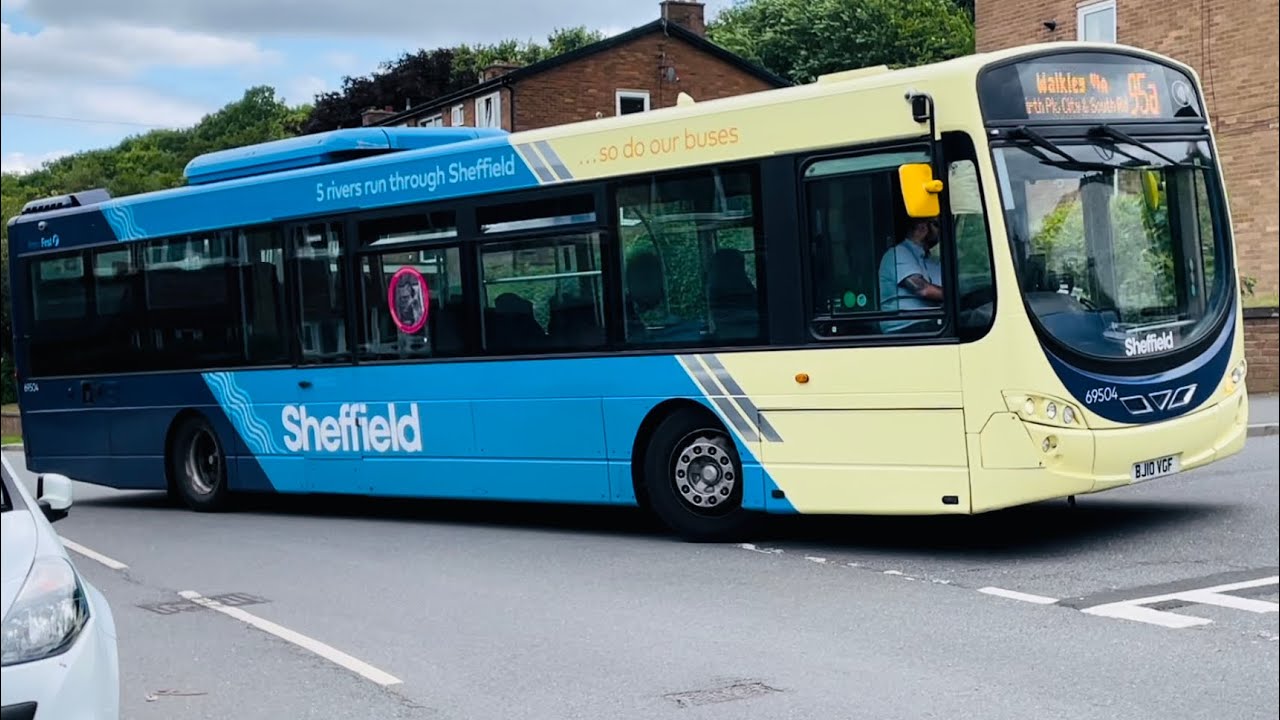 First Bus Sheffield X First Bath 69504 On 95a From Meadowhall To ...