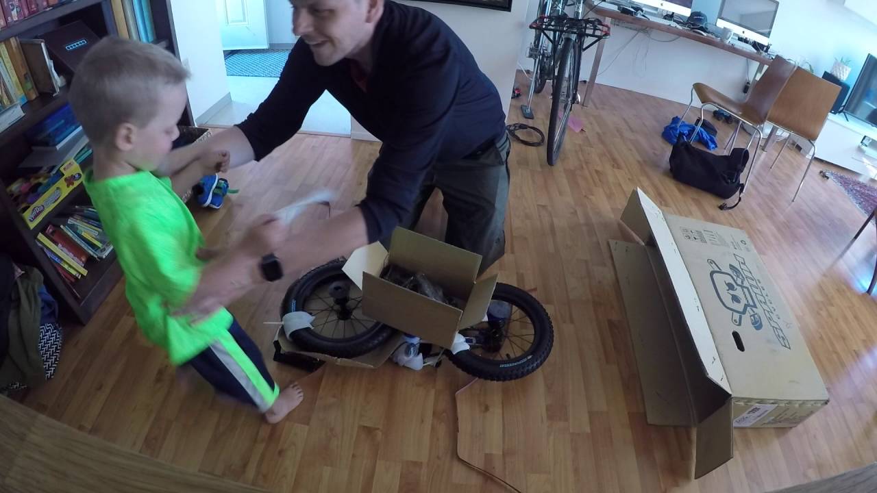 New bike for Oli - Spawn Furi unboxing and first ride - YouTube