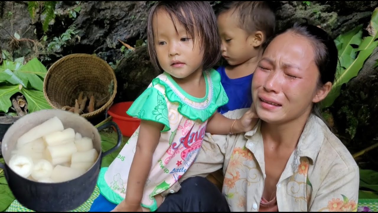 Mom went to dig fluke and pick up the child - YouTube