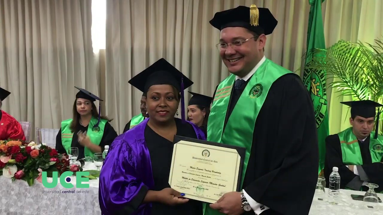 UCE Realiza X Investidura de Posgrado - YouTube