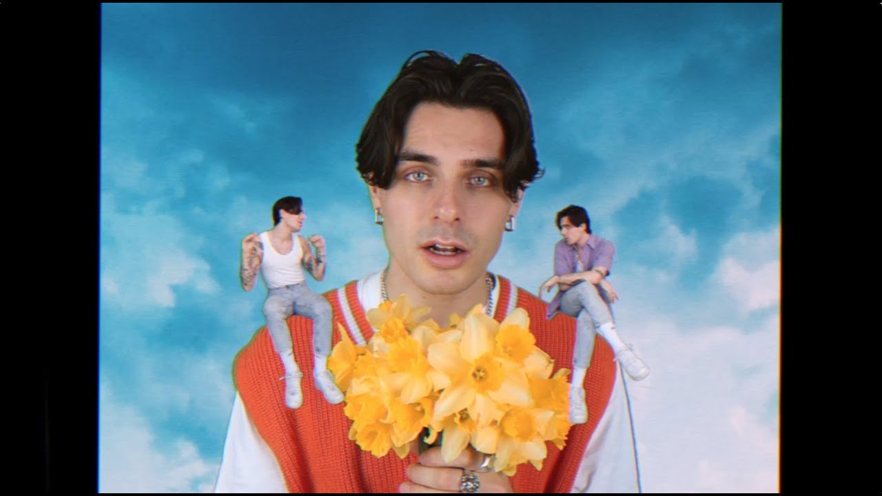 Max Leo - breaking my heart (Official Music Video) - YouTube
