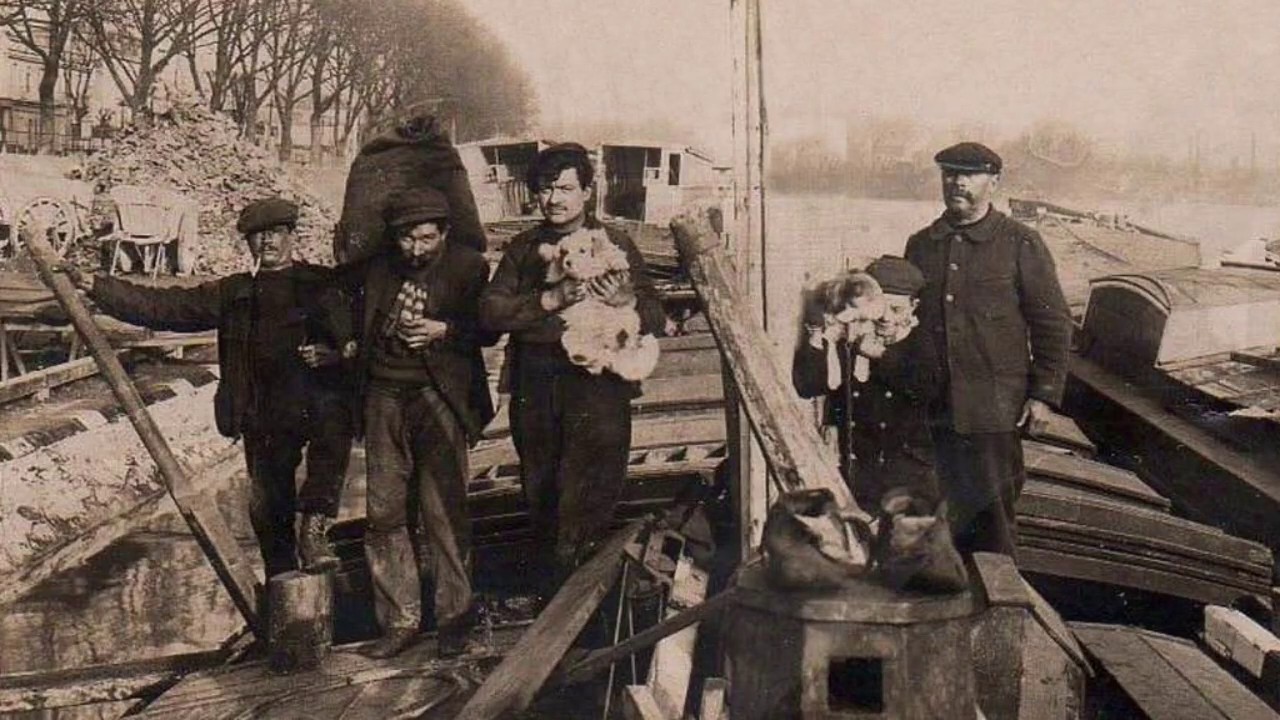 Il était une fois les bateliers - YouTube