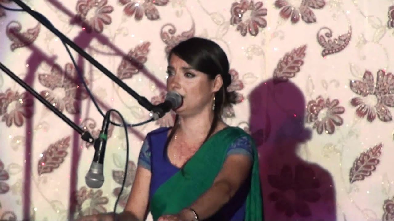 Chakrini-Radha Girivaradhari - YouTube