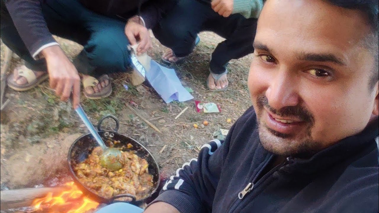 CHICKEN COOKED IN PAHADI WAY - YouTube