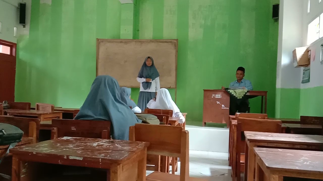 Proses presentasi mapel PKWU Kerajinan Tangan SMK Full Day BUSTANUL ...