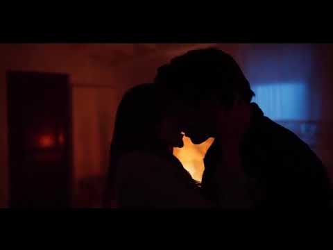 Netflix Aşk 101 Dizisi Alina Boz Kubilay Aka Öpüşme Sahnesi