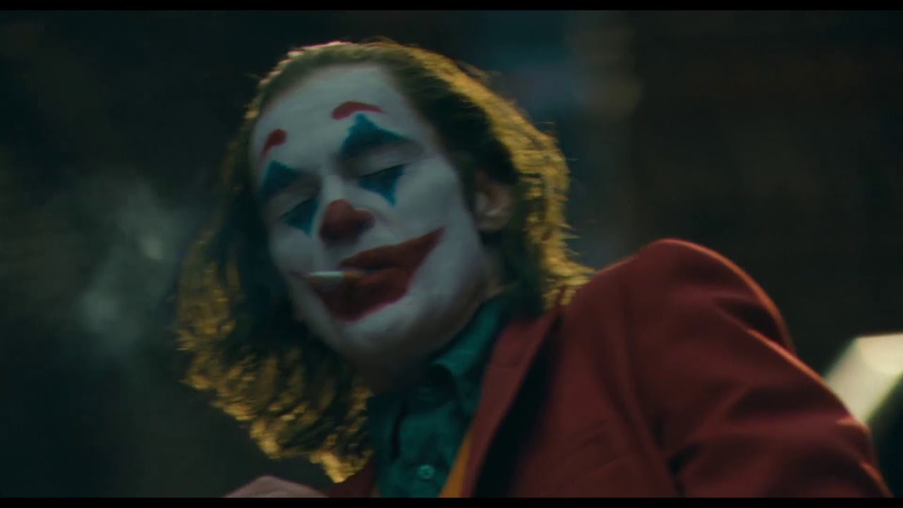 CORINGA - Cena Dança Na Escada (Dance Joker) - YouTube