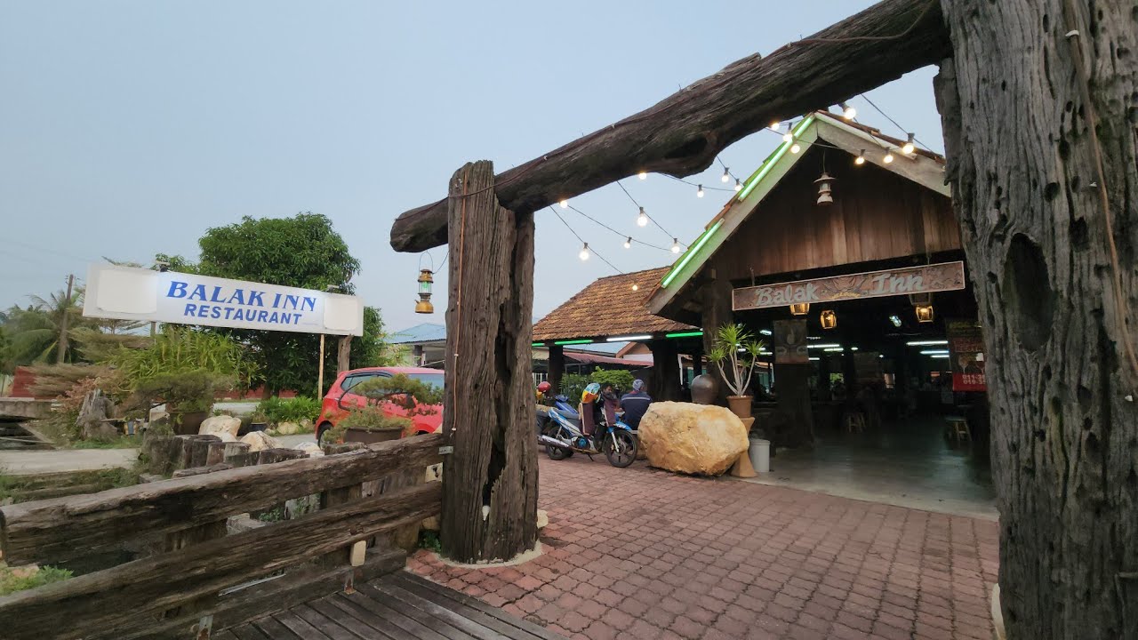 Restoran Balak Inn Restaurant Parit Buntar Perak - YouTube