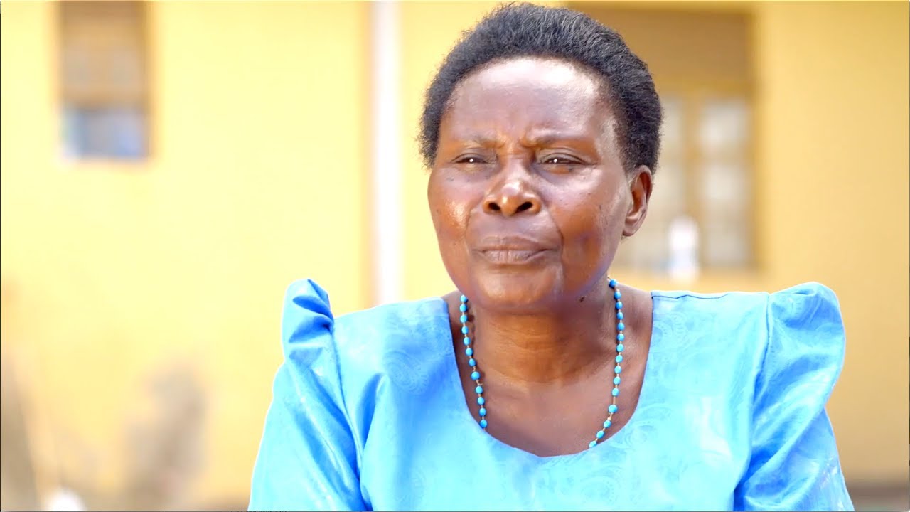 Shamba Shape Up Uganda Series 2 - Ep 9: Agroforestry, Bananas, Coffee ...