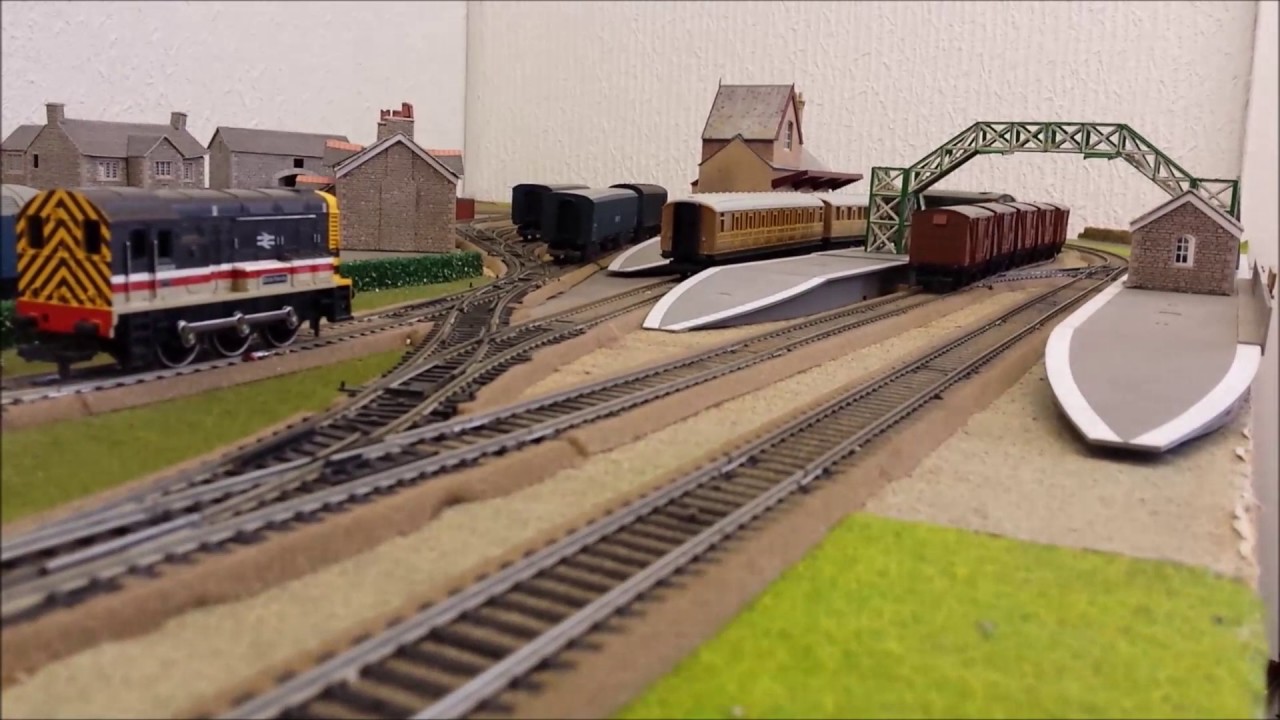 Bachmann 32-787 BR Class 37/0 Loco No. D6714 BR Green DCC Ready B22563 ...