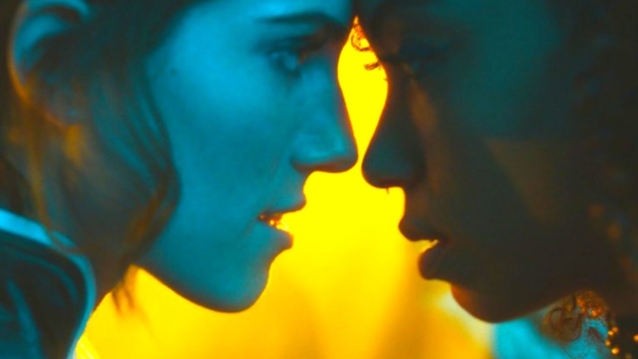 This Netflix Horror Movie Is Making People Sick - YouTube