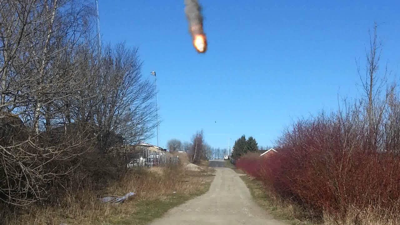 Meteor hit ground - YouTube