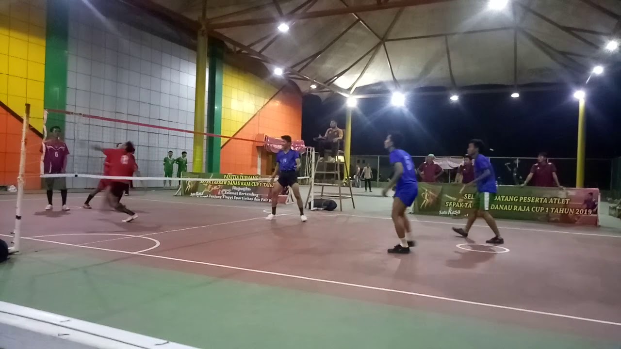 Sepak takraw libas - YouTube
